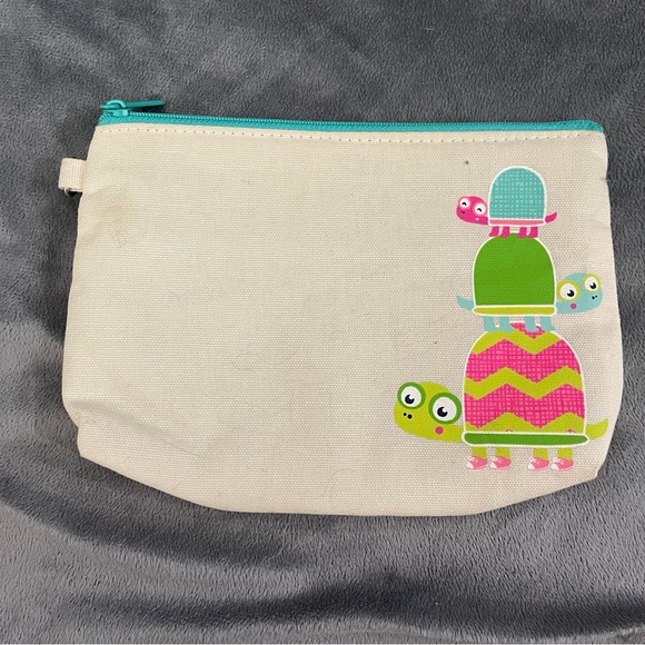 thirty-one | Bags | Thirty One Topsy Turtle Mini Zipper Pouch | Poshmark